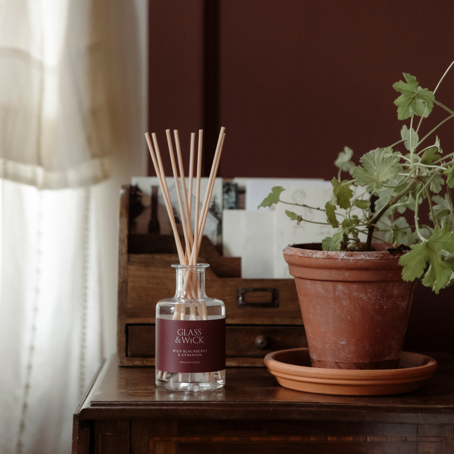 Hand Poured Candles, Wax Melts & Diffusers | Glass & Wick UK